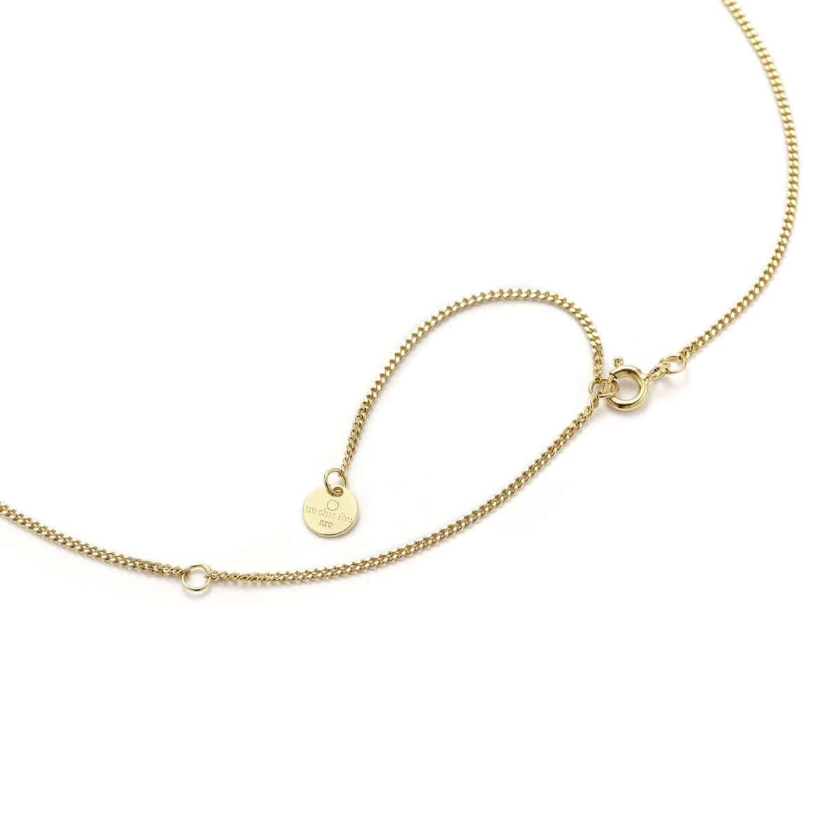 un chic fou - Collier JANE Large. Collier doré large, pétales de fleur ...